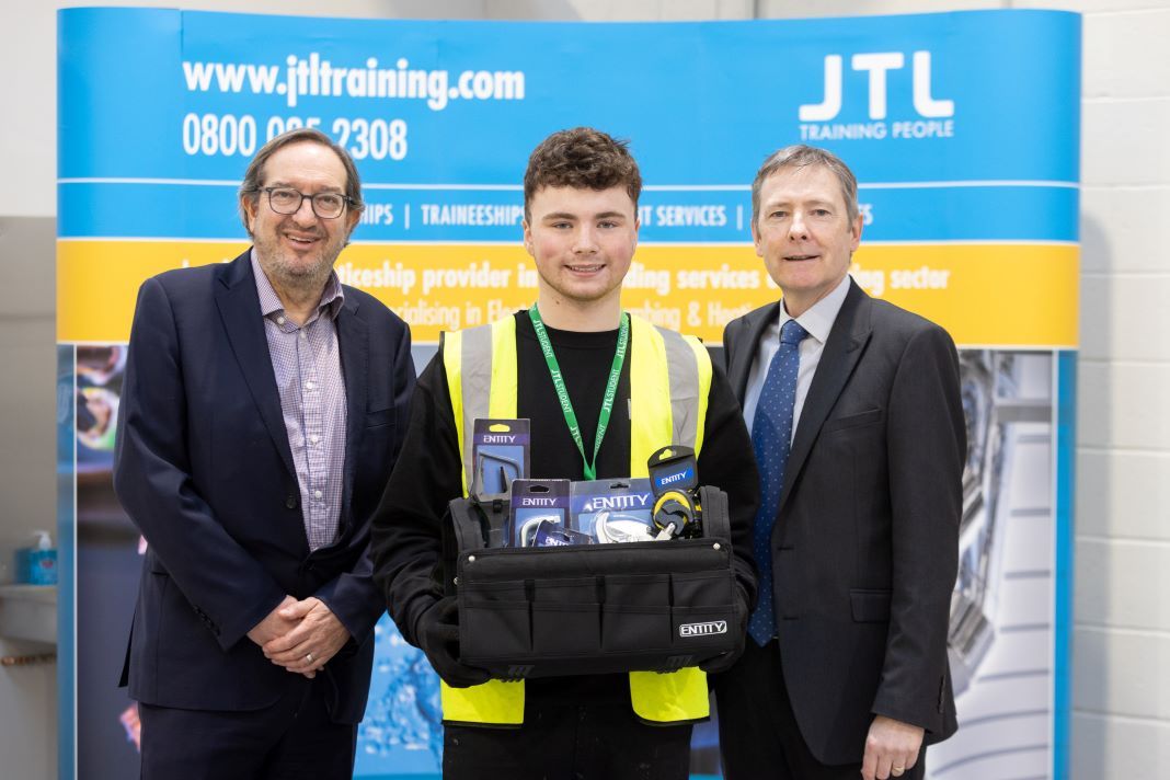 Apprentices supplied with free starter toolkits | Heating & Plumbing ...