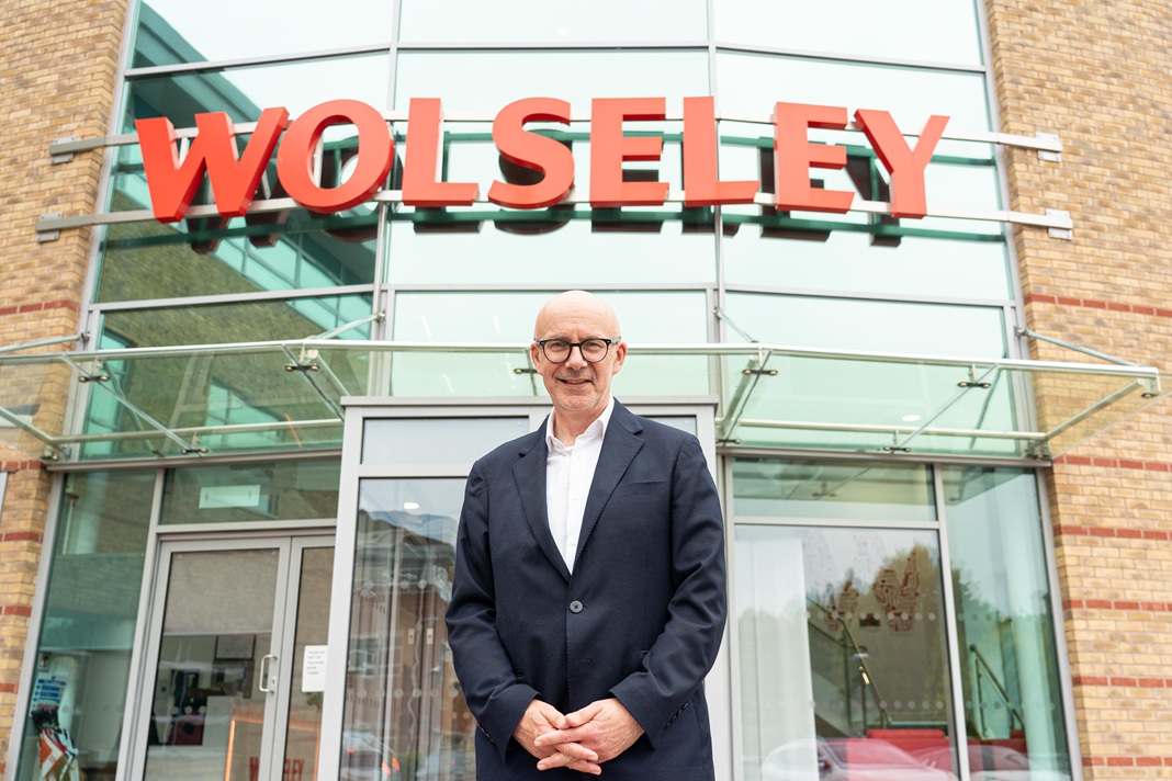 Matt Western MP visits Wolseley Group’s head office | Heating ...